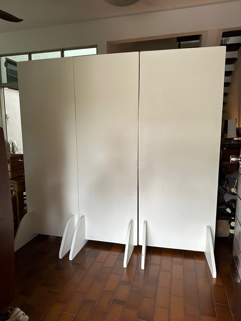 Backdrop art panels stand white wood for fairs or parties, artworks ...
