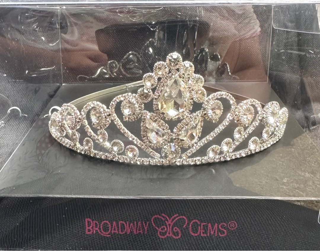 Broadway Gems Silver Crown Tiara, Women's Fashion, Watches ...