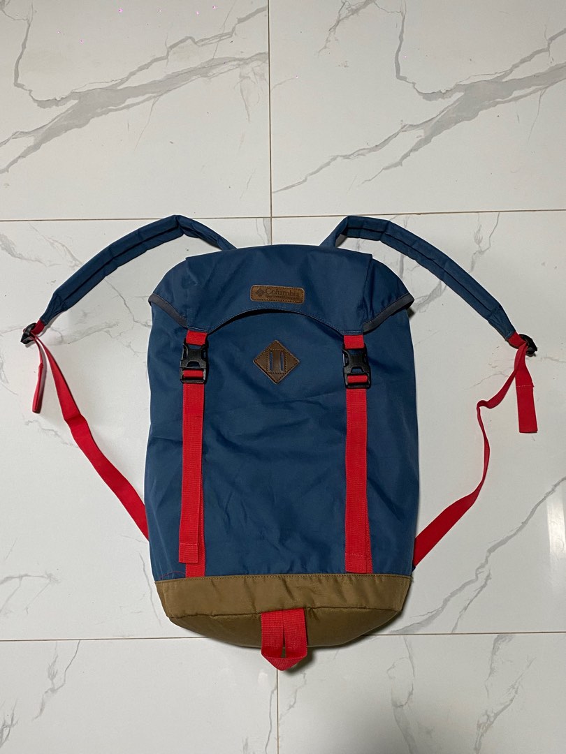 Columbia Blue Classic bacpack, Men's Fashion, Bags, Backpacks on Carousell