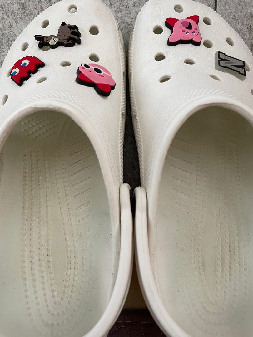 Crocs Classic Design, Women's Fashion, Footwear, Sandals on Carousell