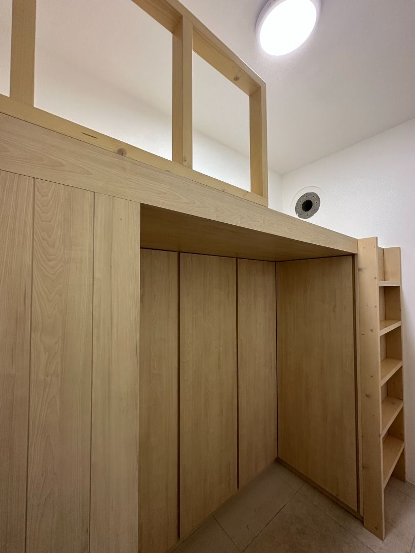 Custom build loft bed/ bunk bed/Space-saving bed, Home Services ...