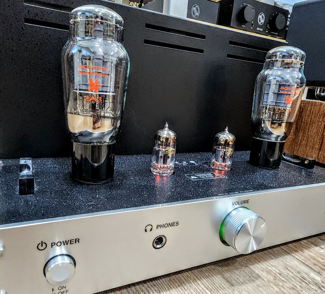 Elekit 8900 tube integrated amplifier with 2A3 and 300B tubes, Audio ...