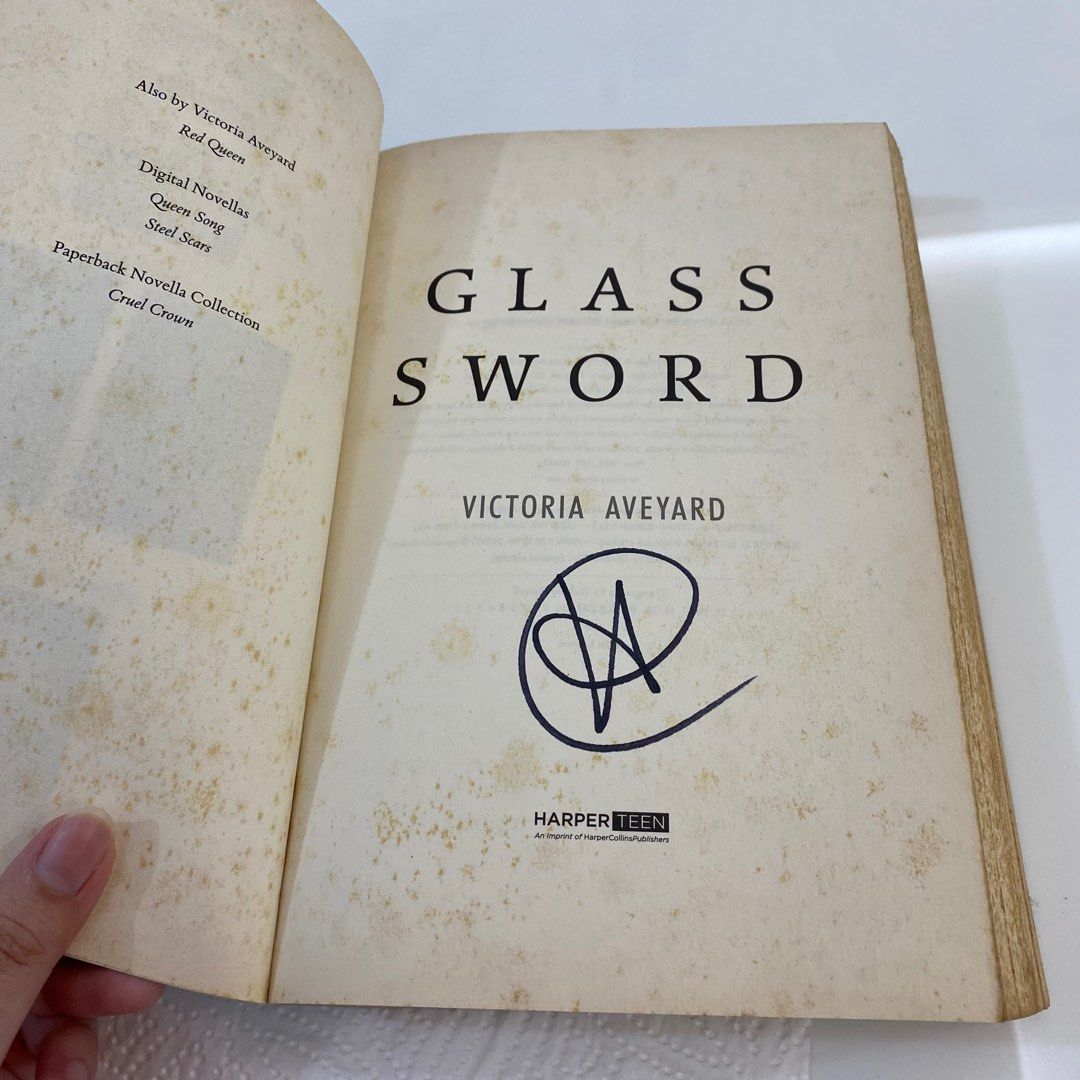 SIGNED Glass Sword by Victoria Aveyard (Red Queen Series), Hobbies ...