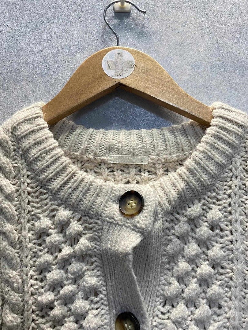 GU CARDIGAN, Women's Fashion, Coats, Jackets and Outerwear on Carousell