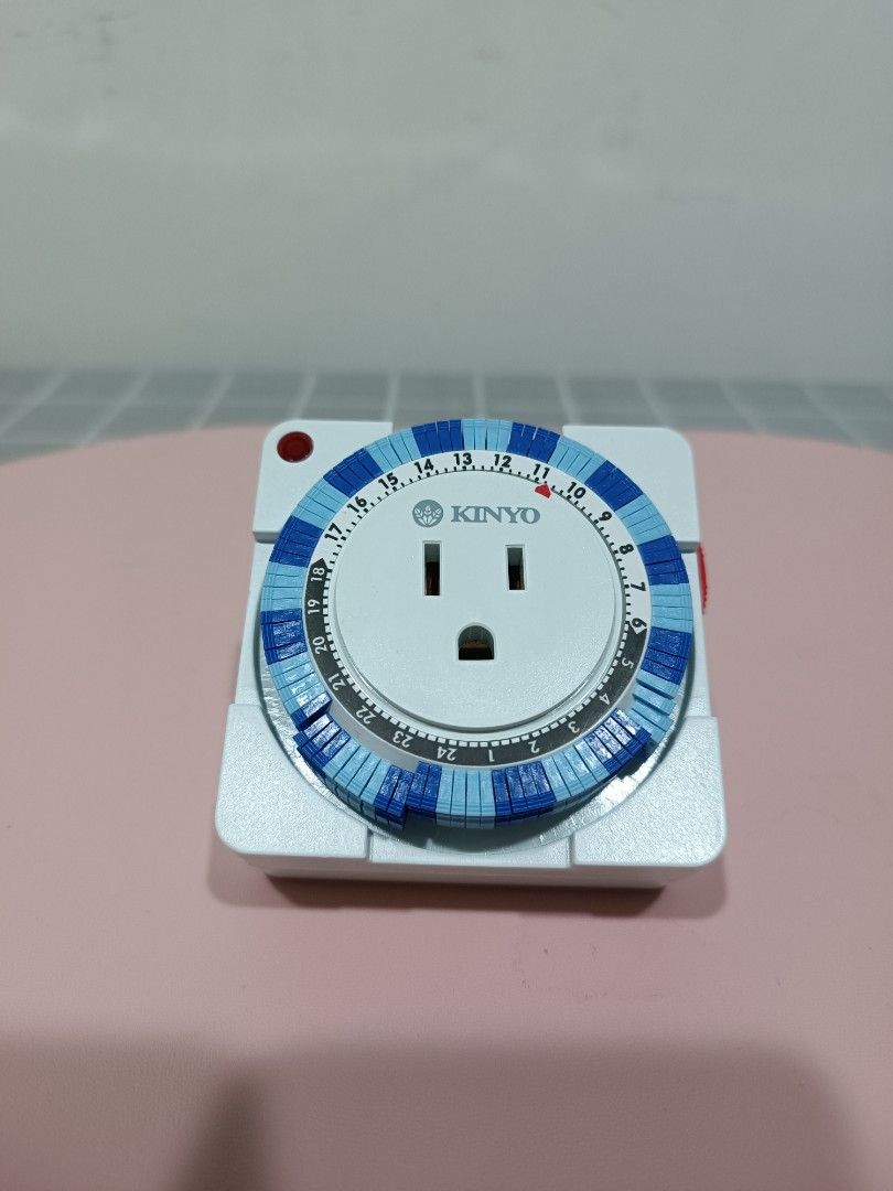 KINYO 24Hour Timer 多時段定時器 24小時 定時 插座 2P 3P 插頭, 電視及其他電器 , 轉換器及插頭在旋轉拍賣