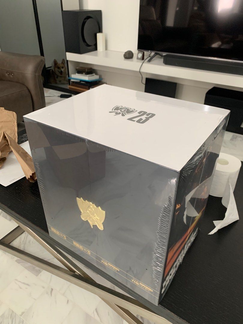 League of Legends World's Unlocked 2023 Limited Edition Collector's Box ...