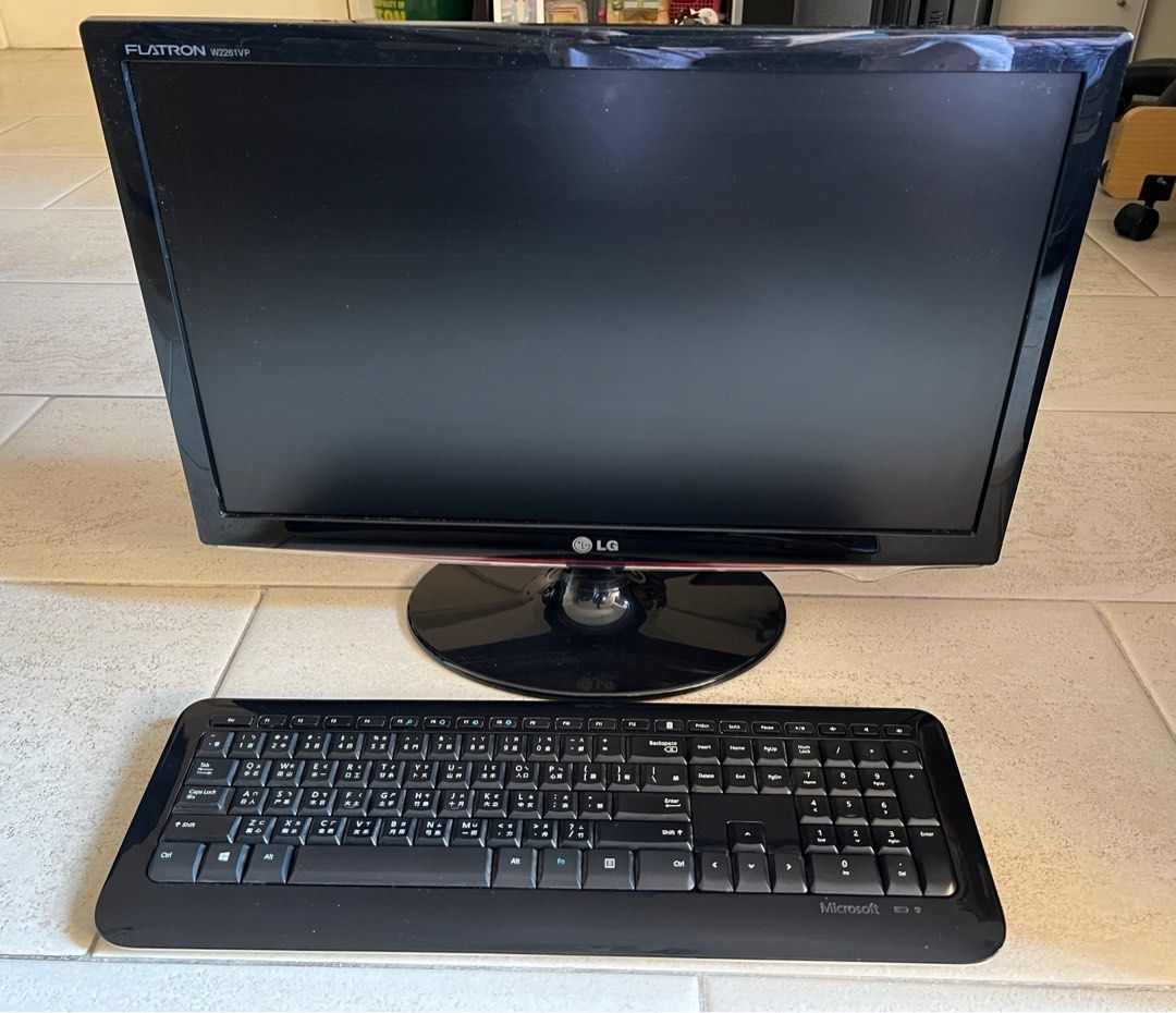 LG desktop + Microsoft Keyboard, 電腦＆科技, 桌上電腦 - Carousell
