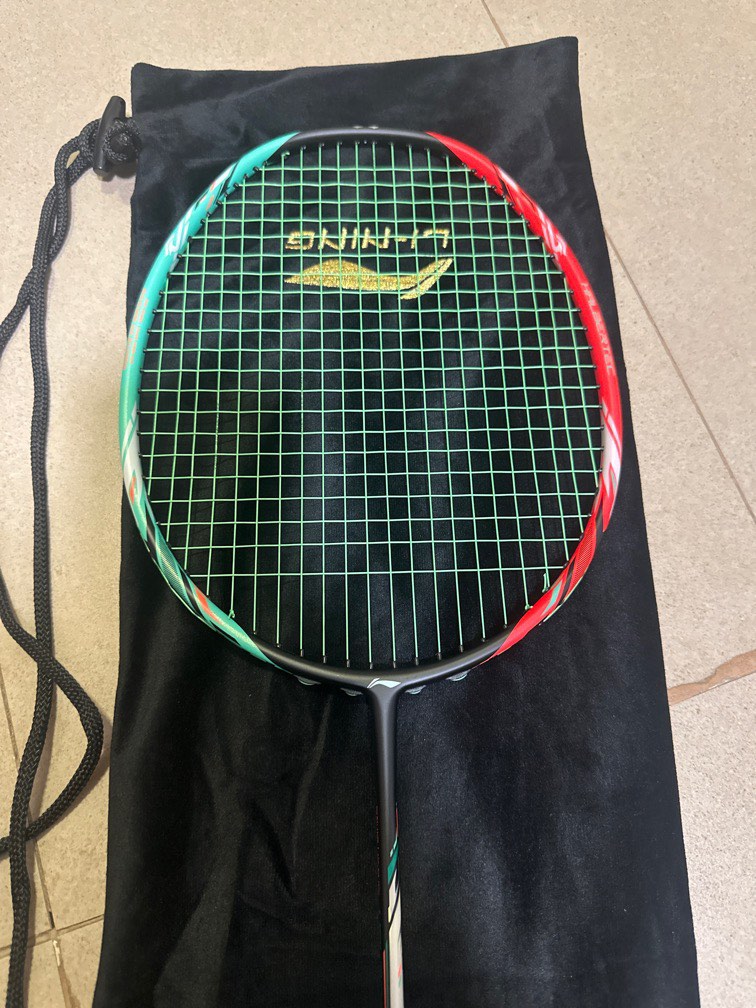Lining Halbertec 7000, Sports Equipment, Sports & Games, Racket & Ball ...