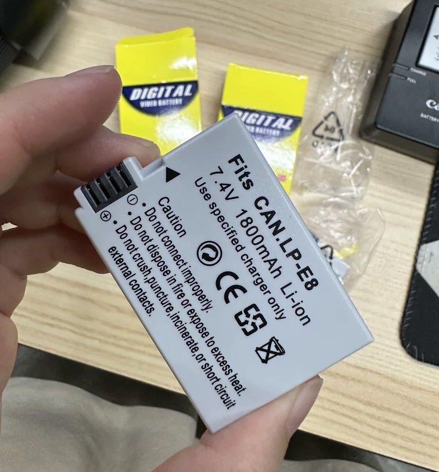 LP-E8 battery for Canon camera (1800 mAh), Photography, Photography ...