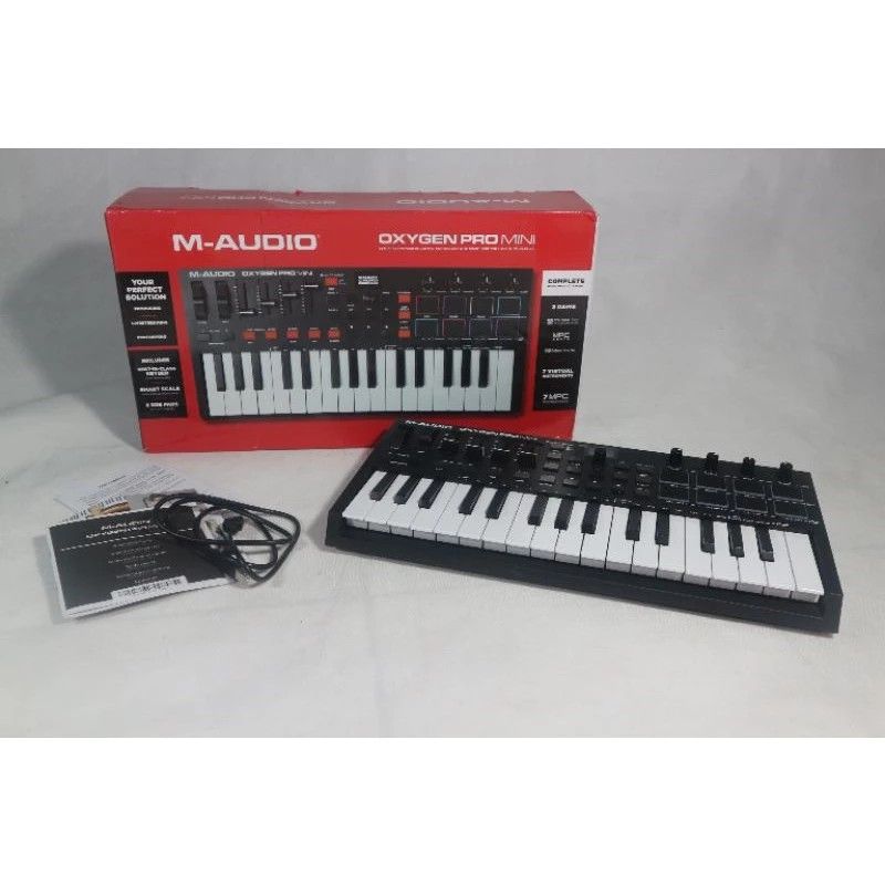 M AUDIO OXYGEN PRO MINI 32 KEYS MIDI CONTROLLER CONTROLER, Musik ...