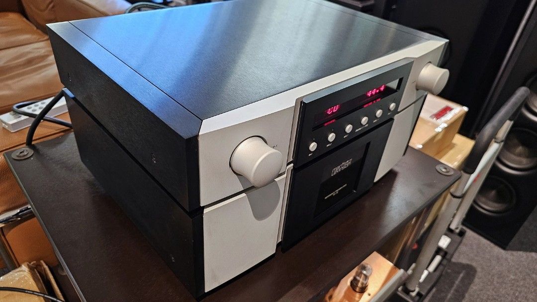 Mark Levinson No.52 Preamp, Audio, Other Audio Equipment on Carousell