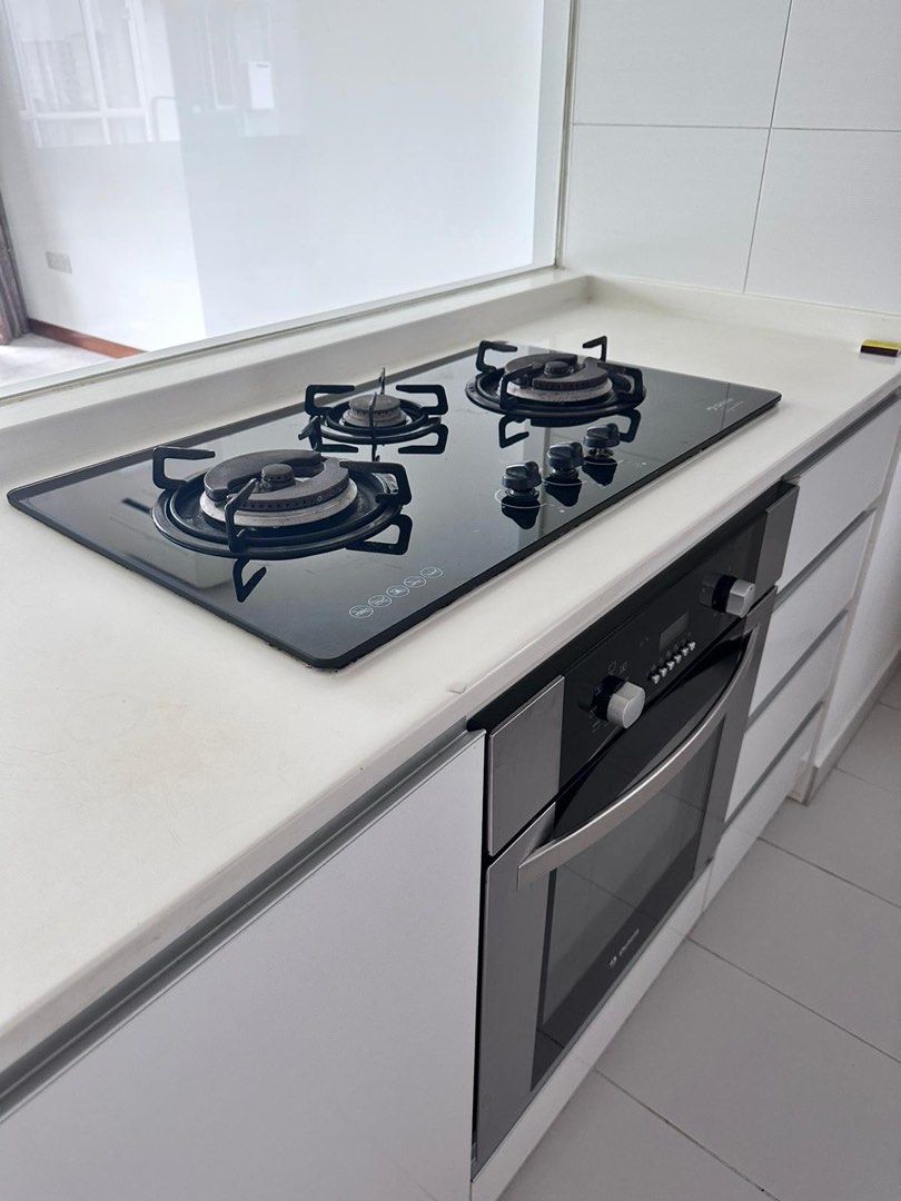 Master Room with Ensuite Toilet Waterfront Key, 3 mins walk to Bedok ...