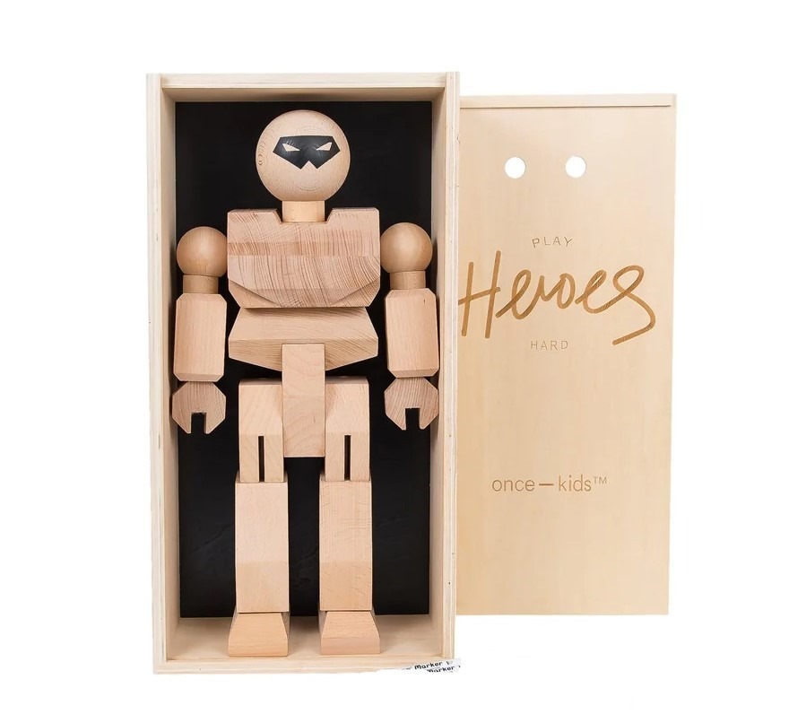 Megafigure Wood Action Figure / Edukasi Mewarnai, Toys & Collectibles ...