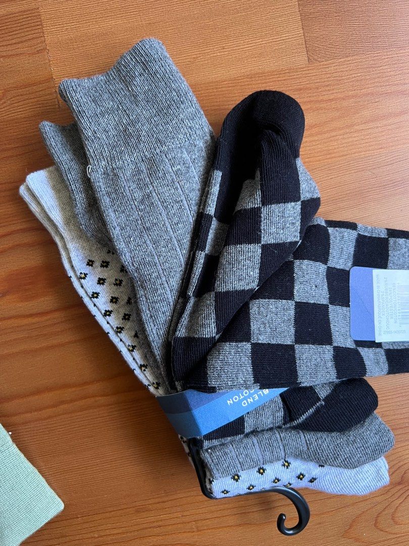 Mens Long crew Socks premium cotton, Men's Fashion, Watches ...