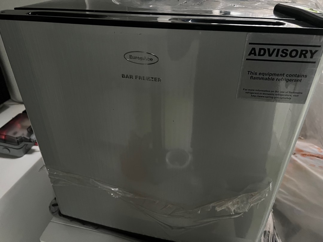 Mini Freezer / Bar Freezer, TV & Home Appliances, Kitchen Appliances ...