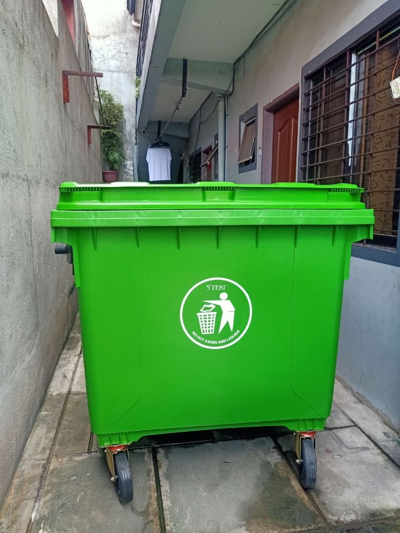 MOBILE TRASH BIN, Furniture & Home Living, Cleaning & Homecare Supplies ...