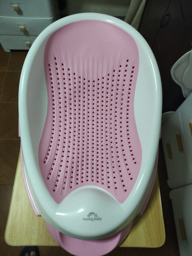 Mom & Baby Bath Bed With Drainer, Babies & Kids, Bathing & Changing ...