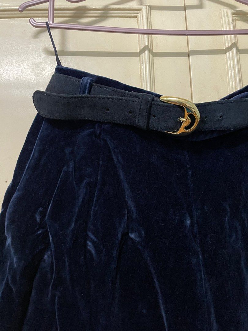 Navy Blue Velvet Shorts, Women's Fashion, Bottoms, Shorts on Carousell