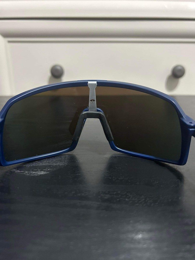 Oakley Sutro S, Announcements on Carousell