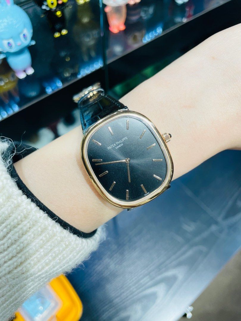 Patek Philippe Golden Ellipse 5738R-001, 名牌, 手錶 - Carousell