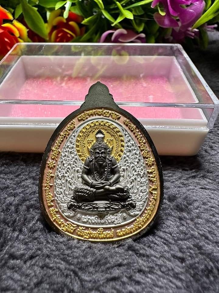 Phra Uchen, Hobbies & Toys, Memorabilia & Collectibles, Religious Items ...