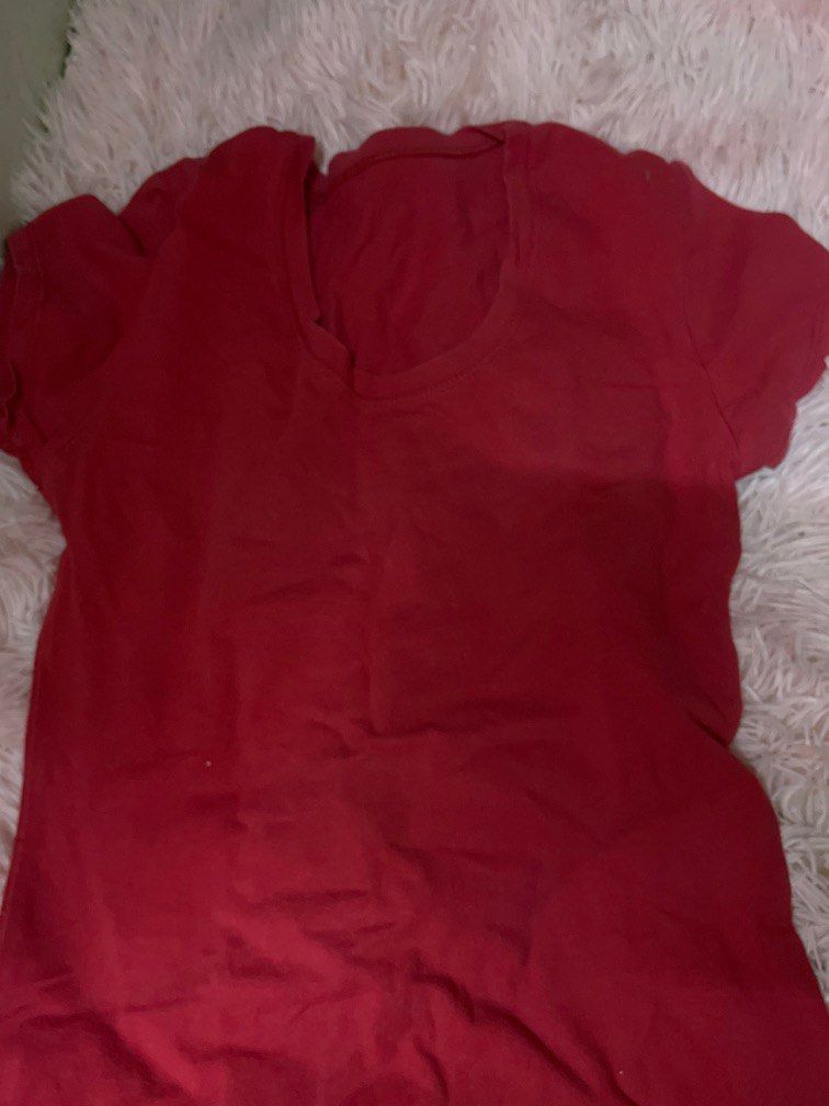 plain red fitted top, Women's Fashion, Tops, Shirts on Carousell