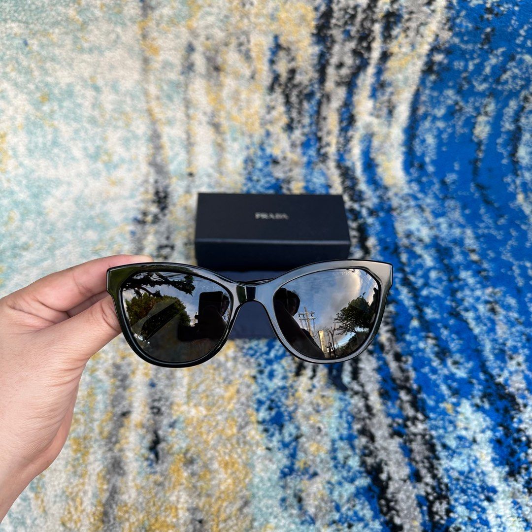 PRADA SPR 15V BUTTERFLY SUNGLASSES, Women's Fashion, Watches ...