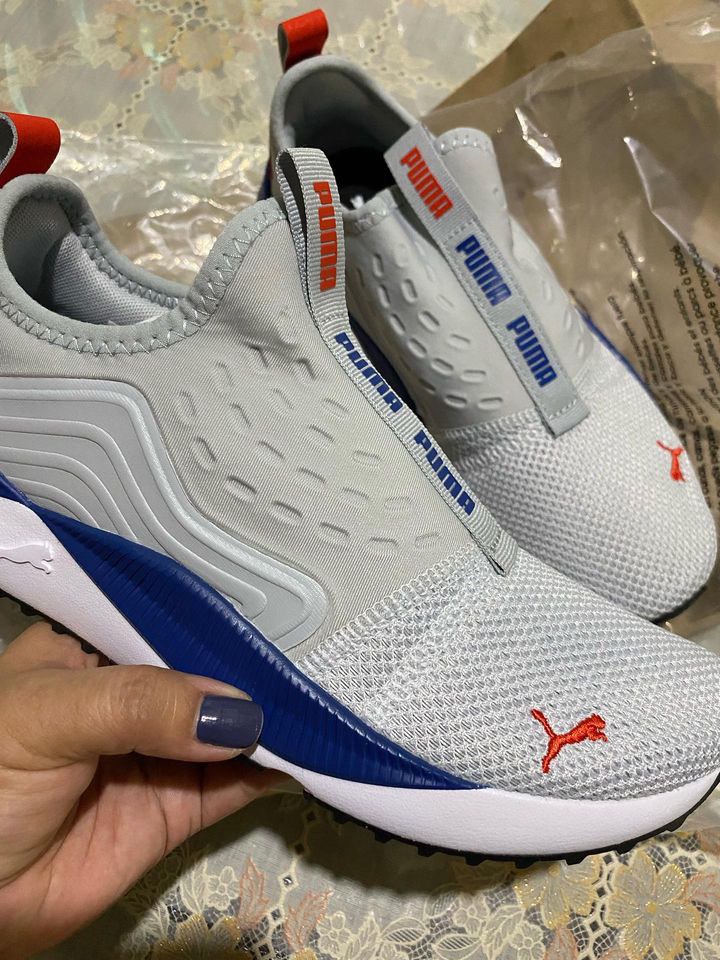 PUMA Slip on, Women's Fashion, Footwear, Sneakers on Carousell