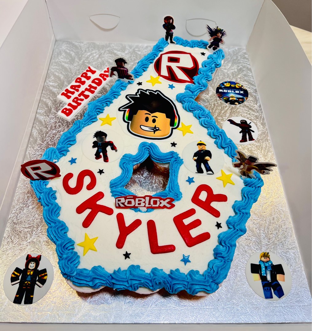 Roblox cupcakes cake, Food & Drinks, Homemade Bakes on Carousell