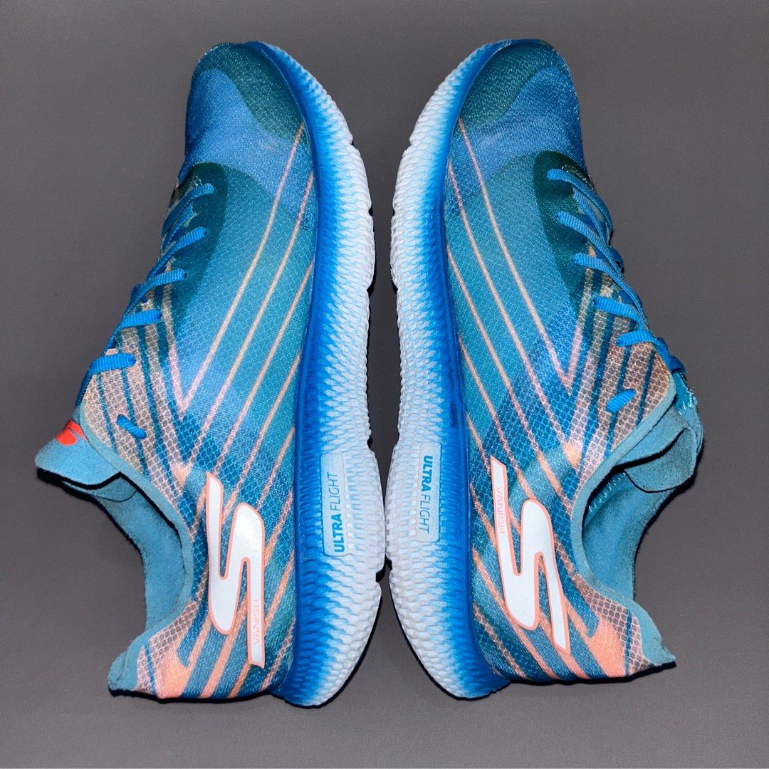 Skechers ultra flight shoes size 39, Fesyen Wanita, Sepatu di Carousell