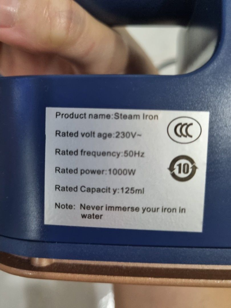Steam storm steam iron, TV & Home Appliances, Irons & Steamers on Carousell