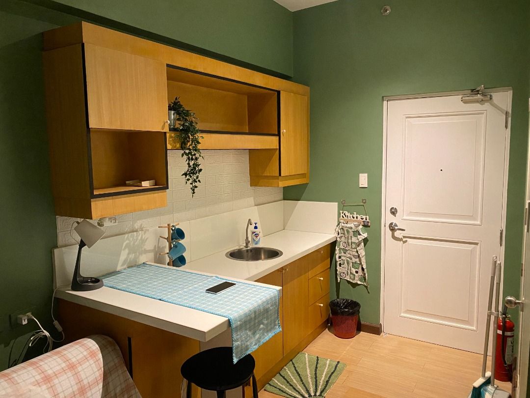 Studio 1 Filinvest Alabang 15SQM Studio Type Condo (Available for short ...