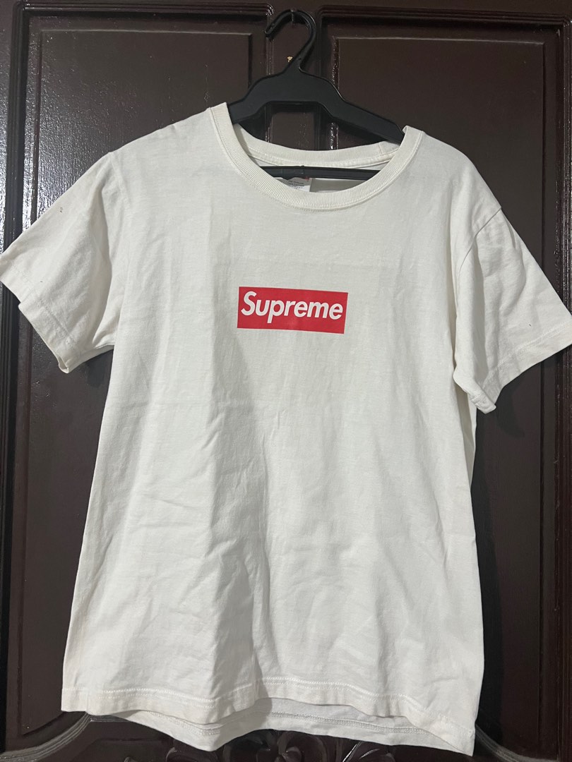 Supreme Red Box Logo, Men's Fashion, Tops & Sets, Tshirts & Polo Shirts ...