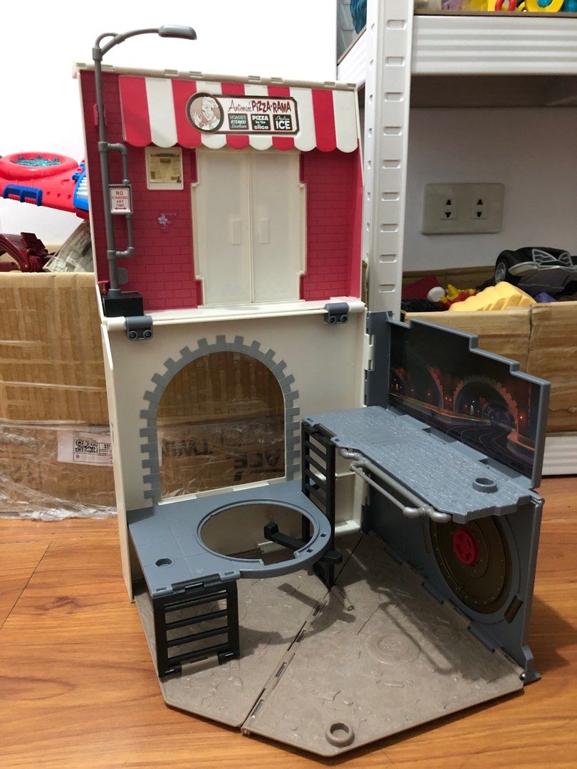 TMNT ninja turtle pizza parlor playset, Hobbies & Toys, Toys & Games on ...