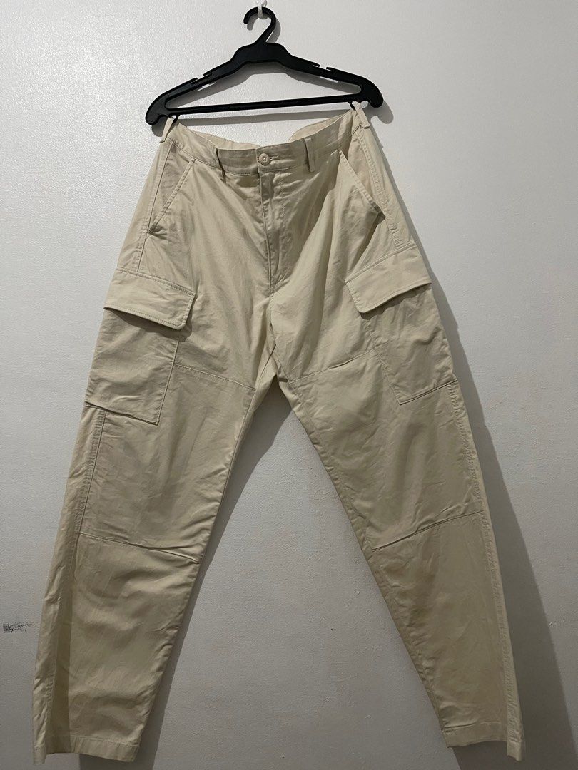 UNIQLO CARGO PANTS (OFF WHITE), Men's Fashion, Bottoms, Jeans on Carousell