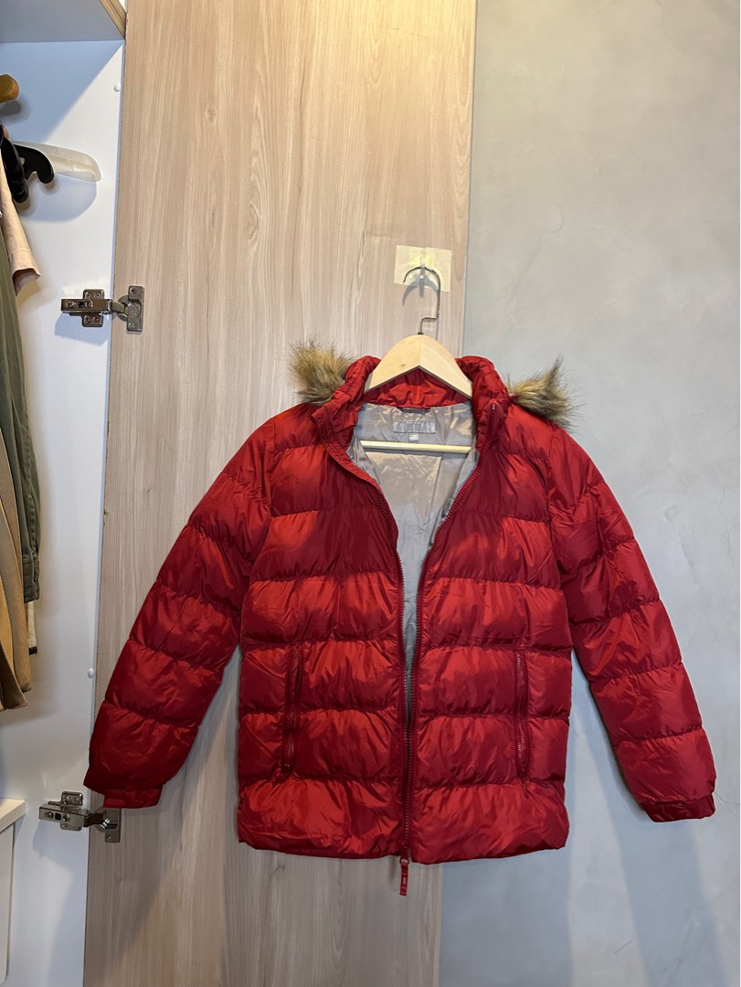 UNIQLO Puffer jacket, Women's Fashion, Coats, Jackets and Outerwear on ...