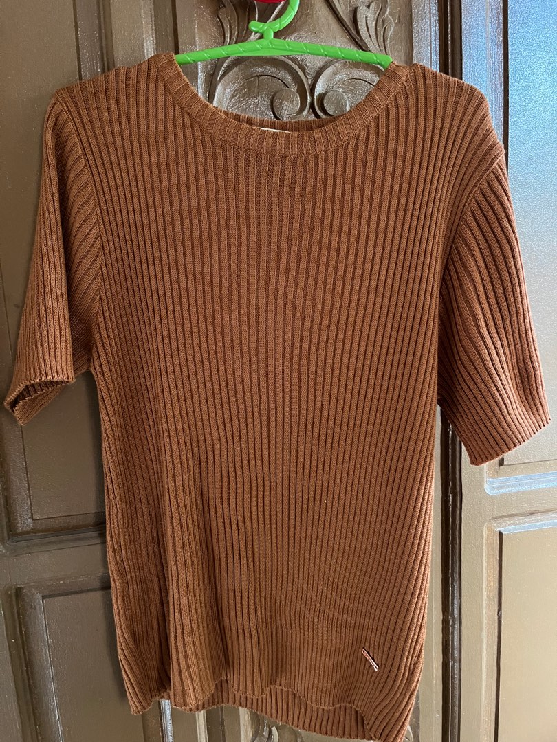 Used once, Women's Fashion, Tops, Blouses on Carousell