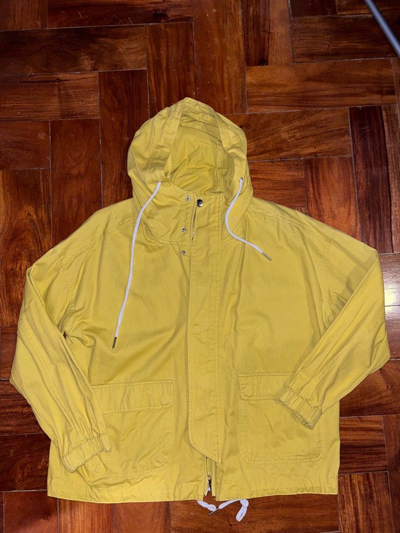 Yellow Windbreaker, Women's Fashion, Coats, Jackets and Outerwear on ...