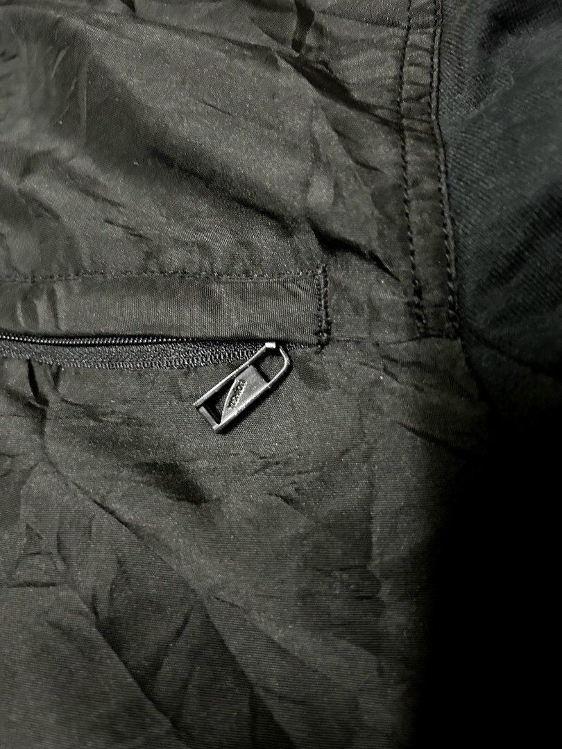 Yishion Bomber Jacket (Singapore brand), Men's Fashion, Coats, Jackets and Outerwear on Carousell