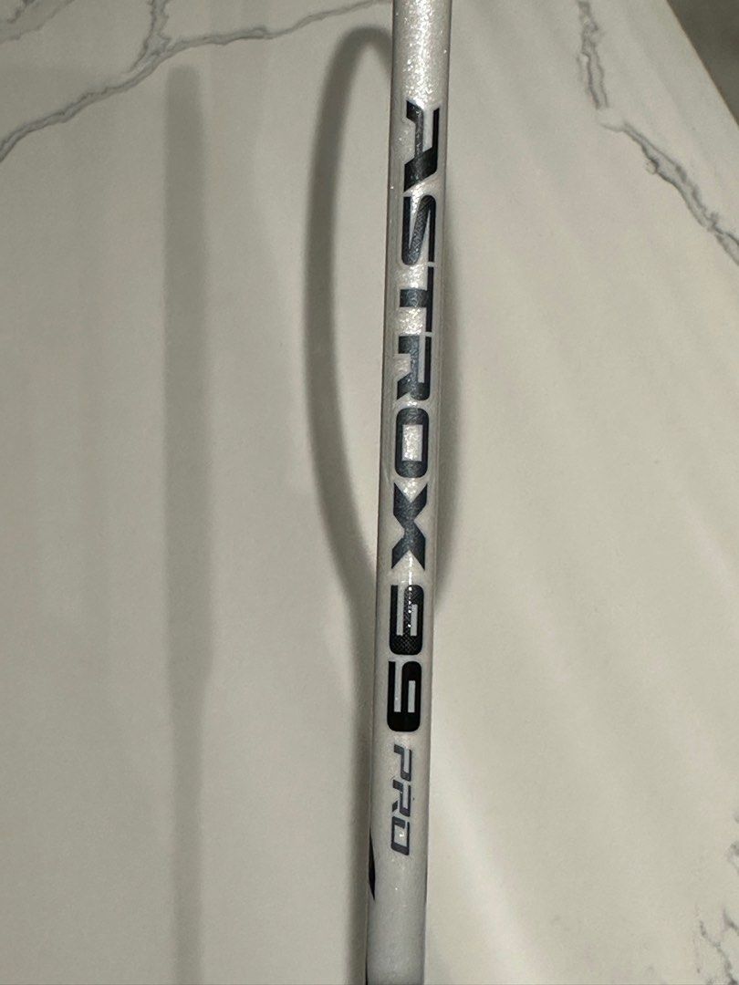Yonex Astrox 99 Pro [Unstrung] [Free Grip], Sports Equipment, Sports ...