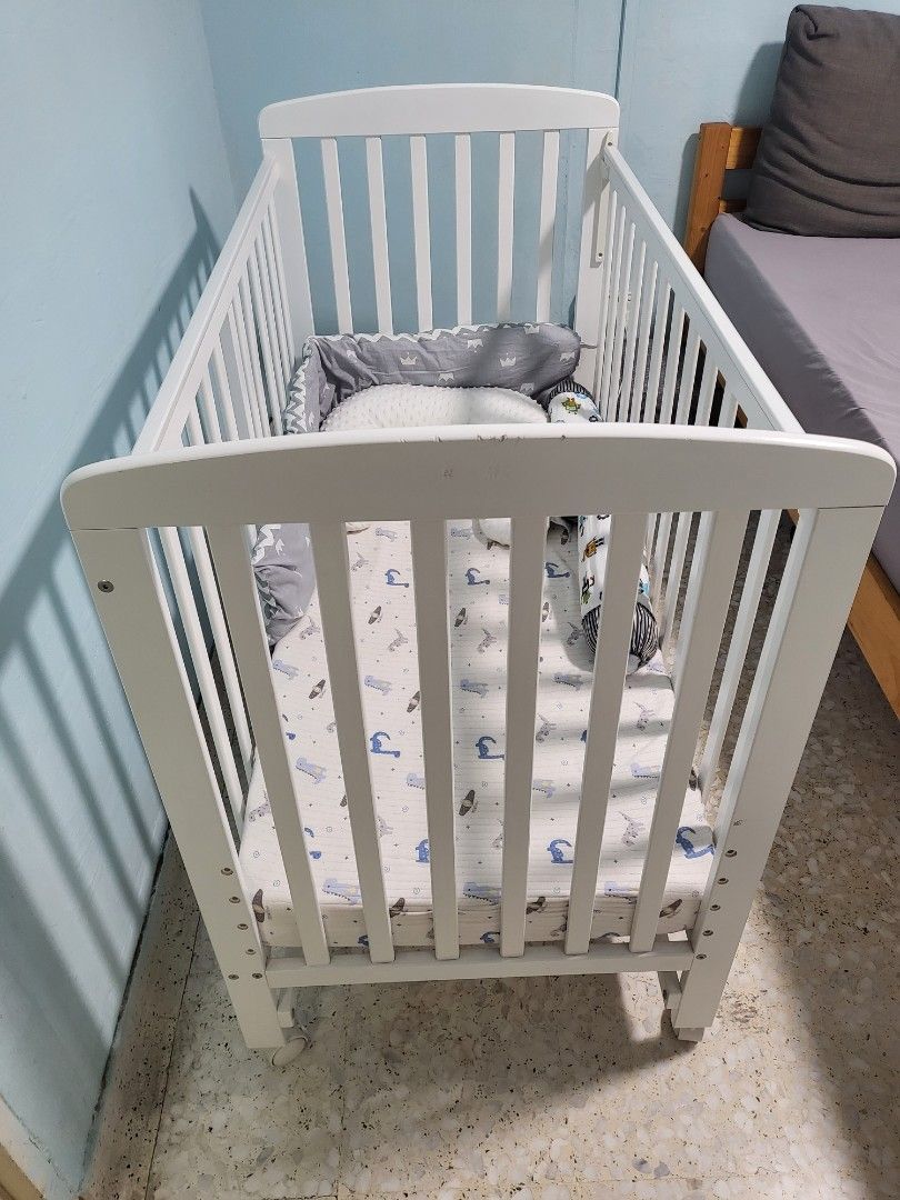 5 in 1 convertible baby cot, Babies & Kids, Baby Nursery & Kids ...