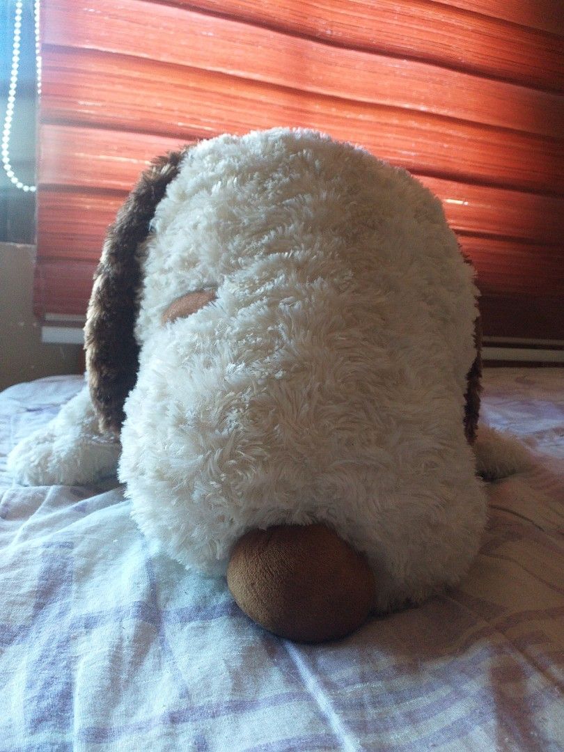 65cm Snoopy Cuddle Toy 450 Hobbies And Toys Toys And Games On Carousell