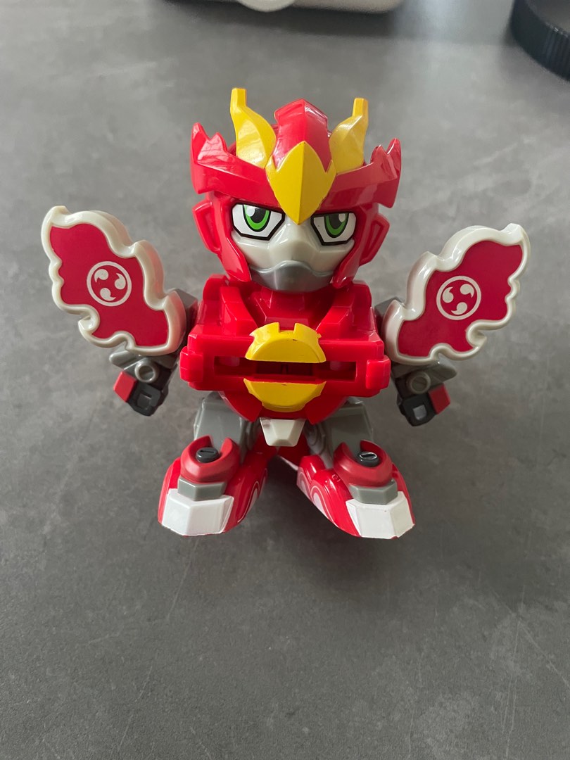 battle disc figure, Hobbies & Toys, Toys & Games on Carousell