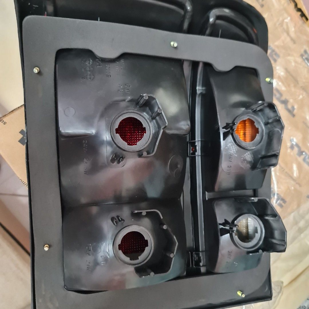 Bnew Toyota coaster tail light right side, Car Parts & Accessories ...