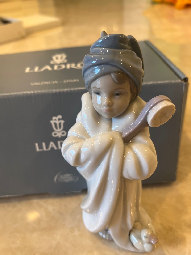 Lladro home decor, Furniture & Home Living, Home Decor, Vases & Decorative Bowls on Carousell