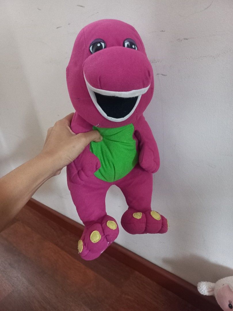 Boneka Barney Medium Ke Besar, Toys & Collectibles, Lainnya di Carousell