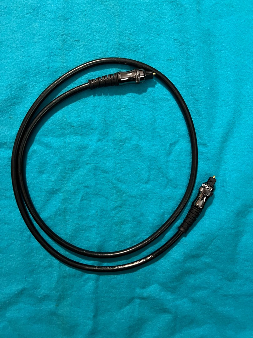 Chord optical digital cables 1M, Audio, Other Audio Equipment on Carousell