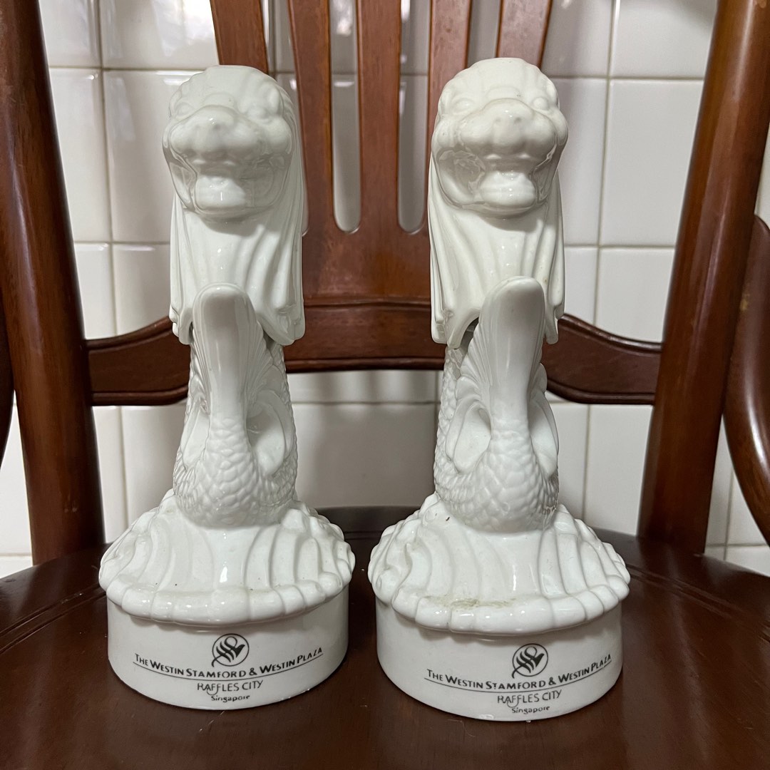 Commemorative Merlion Cocktail glass, Hobbies & Toys, Memorabilia ...