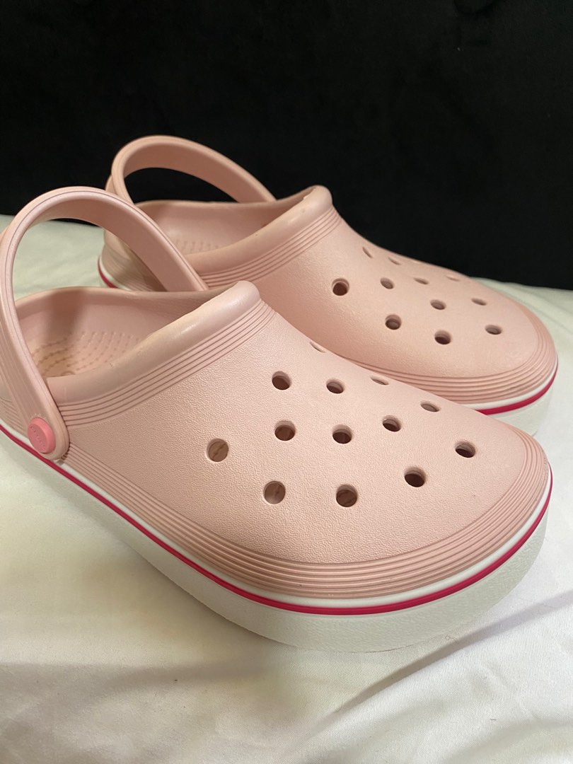 Crocs light pink size M5 W7 (can fit W7 na paa rin), Women's Fashion ...