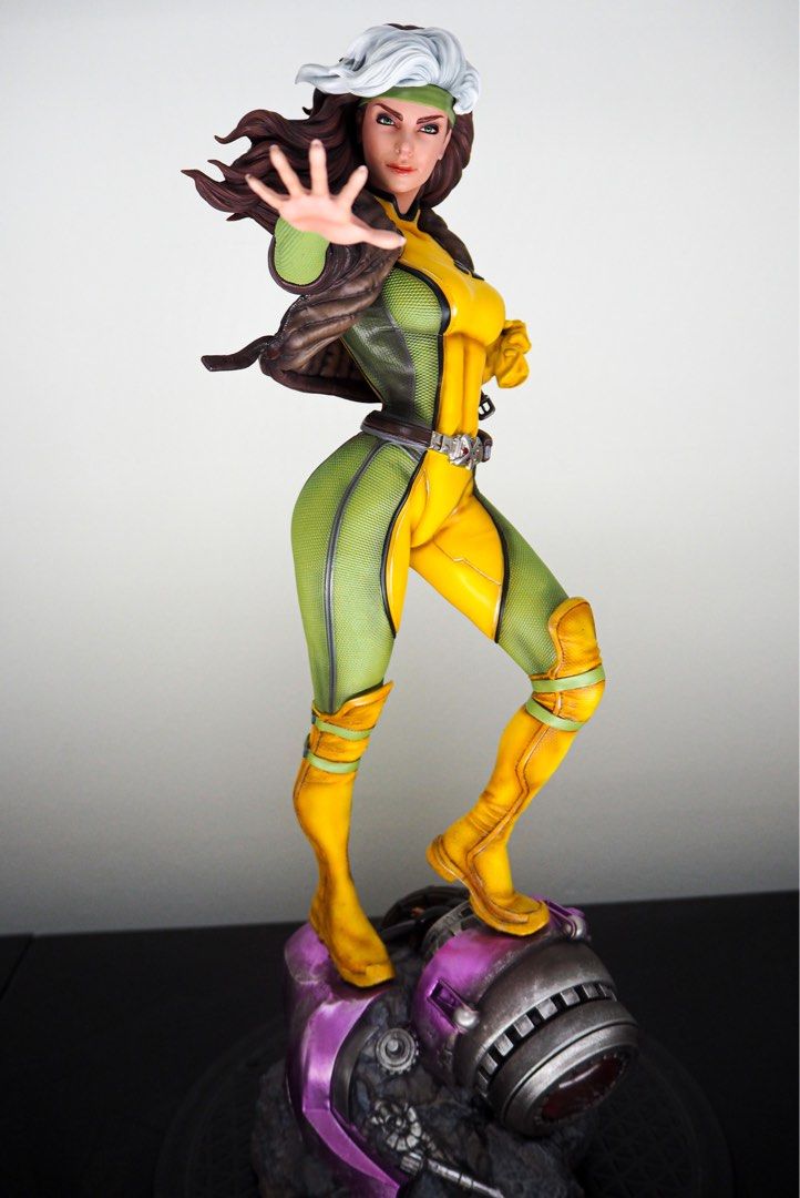 Custom 1/4 Rogue statue. XM Studios, Sideshow, Prime 1, Hobbies & Toys ...